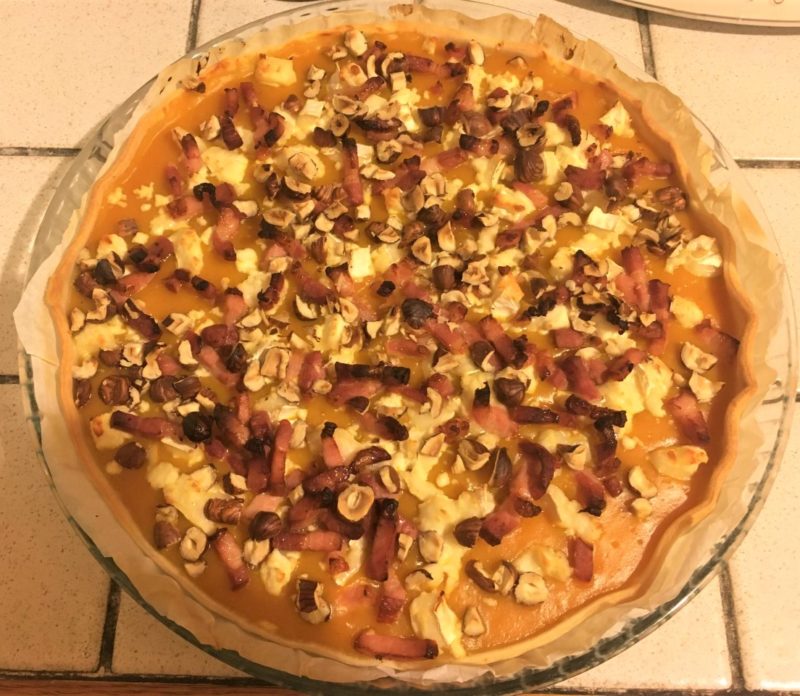 Tarte courge butternut, chèvre, lardons et noisettes - Blette comme Chou